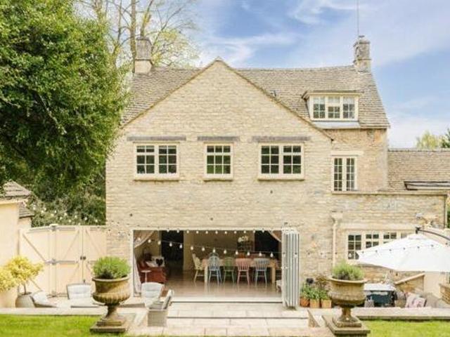 5 Bedroom End Of Terrace House For Sale In Burford, Oxfordshire
