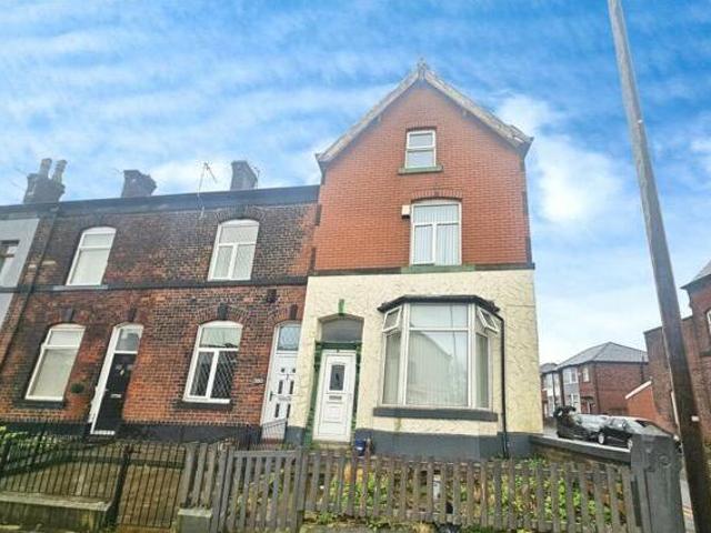 5 Bedroom End Of Terrace House For Sale In Bury, Greater Manchester