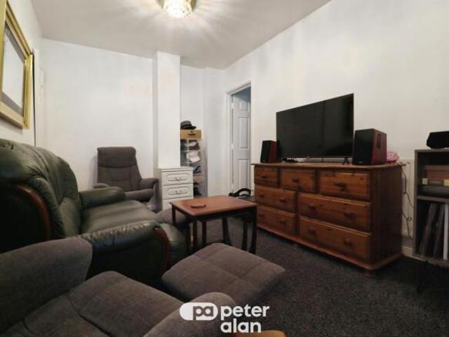 5 bedroom end of terrace house for sale in Glenroy Street, Cardiff, CF24