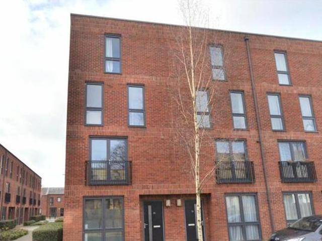 5 Bedroom End Of Terrace House For Sale In Gloucester, Gloucestershire