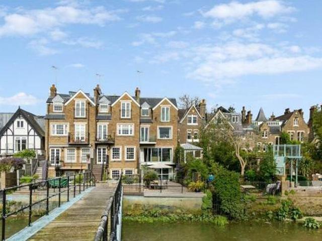 5 Bedroom End Of Terrace House For Sale In Grove Park Road