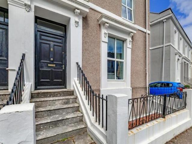 5 bedroom end of terrace house for sale in Fellowes Place, Plymouth, PL1