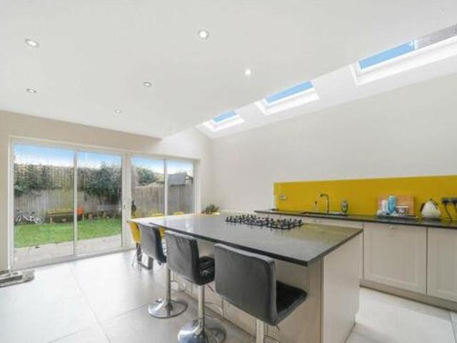 5 Bedroom End Of Terrace House For Sale In London