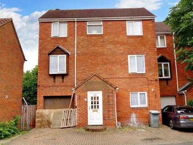 5 Bedroom End Of Terrace House For Sale In London