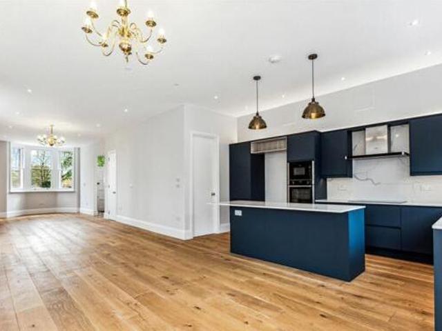 5 Bedroom End Of Terrace House For Sale In London
