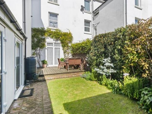 5 bedroom end of terrace house for sale in Lushington Road, Eastbourne, BN21