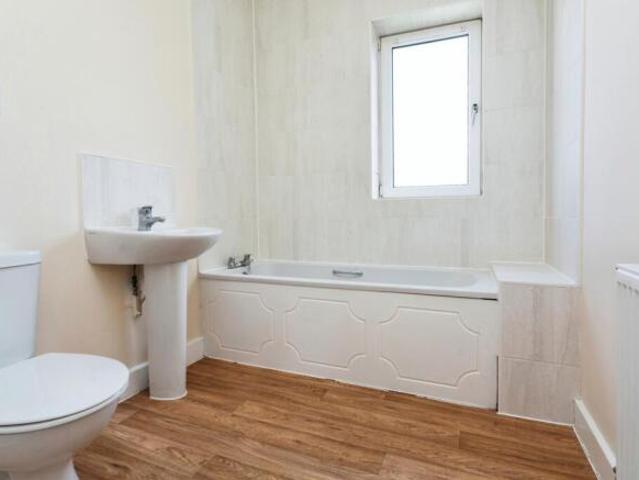 5 bedroom end of terrace house for sale in Newington Gate, Ashland, Milton Keynes, Buckinghamshire, MK6
