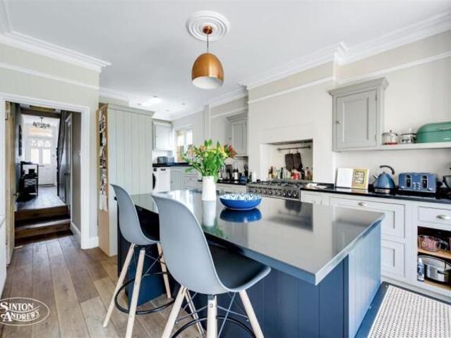 5 bedroom end of terrace house for sale in St. Kilda Road, West Ealing, W13