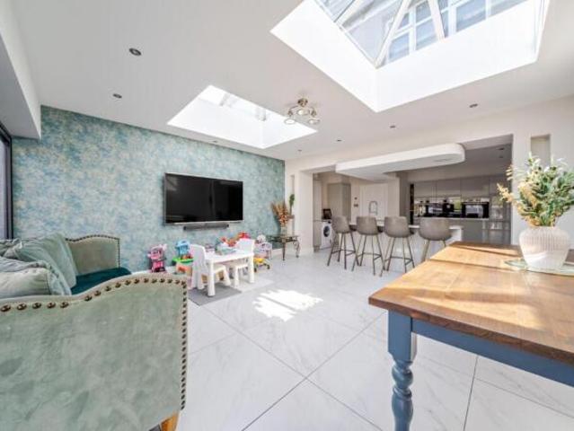 5 bedroom end of terrace house for sale in Stanley Avenue, Baffins, Portsmouth, PO3