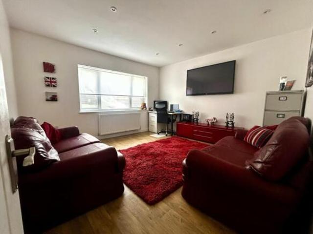 5 bedroom end of terrace house for sale in Station Road, Bristol, BS15