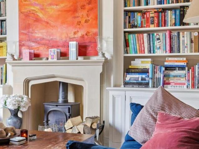 5 bedroom end of terrace house for sale in Queens Road, Brentwood, Essex, CM14