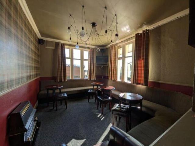 5 bedroom end of terrace house for sale in Thornton Road, Thornton, Bradford, BD13