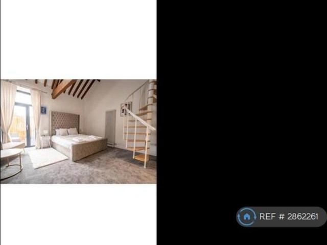 5 bedroom end of terrace house to rent