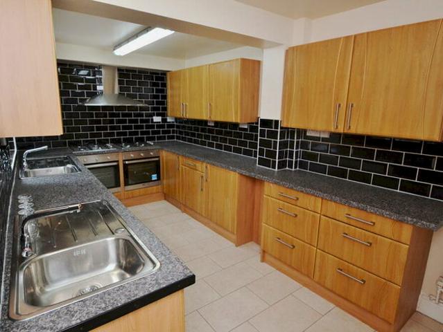5 Bedroom End Of Terrace House To Rent In Bed Berridge Road, Sherwood Rise, Nottingham, NG7