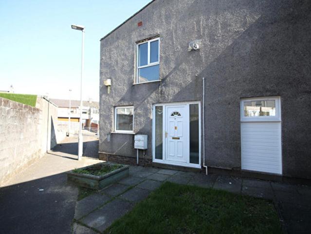 5 Bedroom End Of Terrace House To Rent In Mossgiel Road, Glasgow, G67
