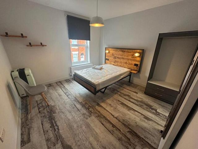 5 Bedroom End Of Terrace House To Rent In Peet Street, Derby, DE22