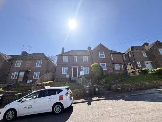 5 bedroom End Terrace House to rent, Ringmer Drive, Brighton.