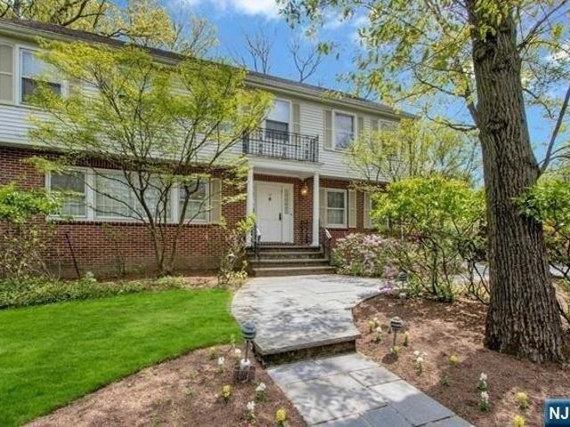 5 bedroom, Englewood NJ 07631 LS89126876