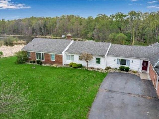 5 bedroom, East Aurora NY 14052 104903147