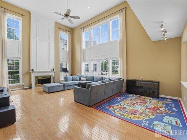 5 bedroom, East Brunswick NJ 08816 LS101657206