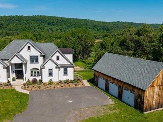 5 bedroom, East Granby CT 06026 104114516