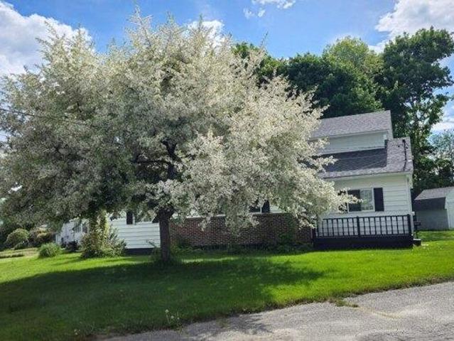5 bedroom, East Millinocket ME 04430 104515351