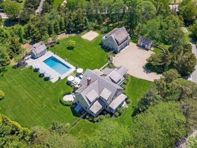 5 bedroom, Edgartown MA 02539 104352697