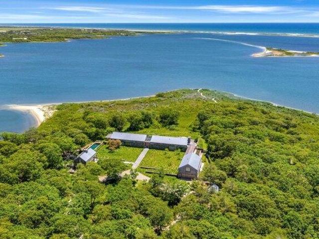 5 bedroom, Edgartown MA 02539 104810499