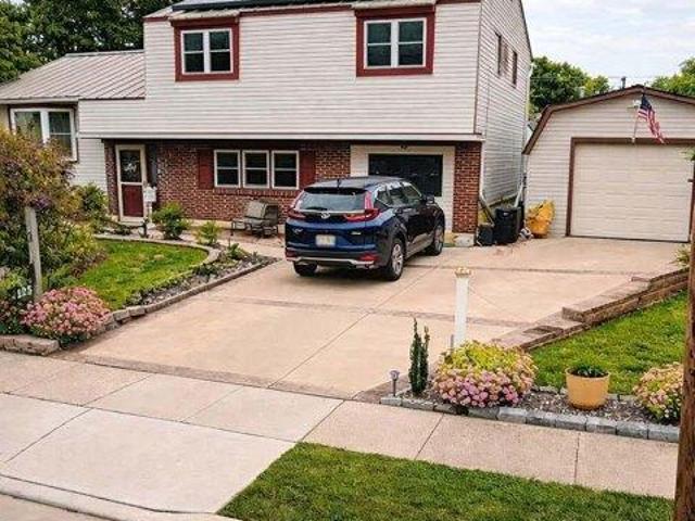5 bedroom, Edgewater Park NJ 08010 LS101630770