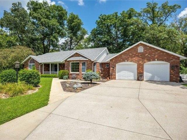 5 bedroom, Effingham IL 62401 LS93223273