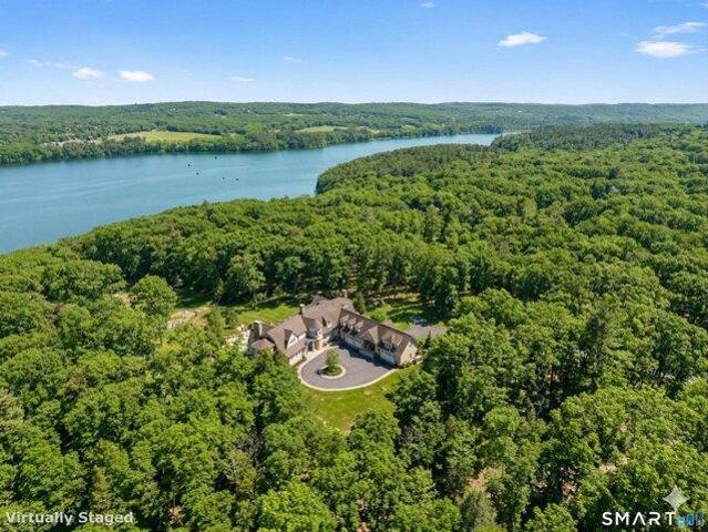 5 bedroom, Ellington CT 06029 LS102477959