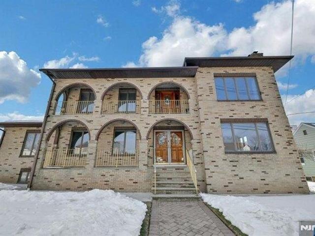 5 bedroom, Elmwood Park NJ 07407 104440313