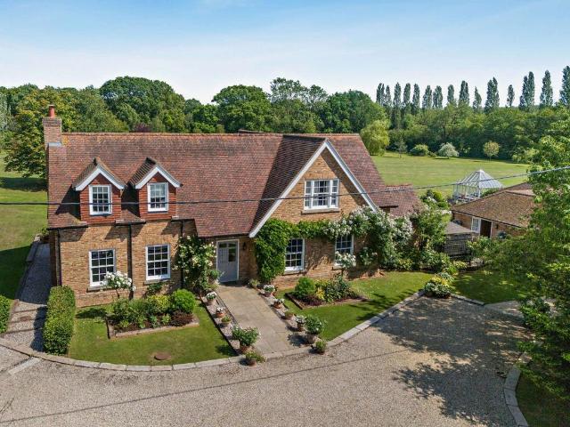 5 bedroom equestrian facility for sale