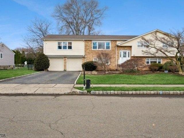 5 bedroom, Fairfield NJ 07004 104718789