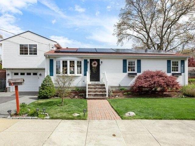 5 bedroom, Fall River MA 02721 LS102960803