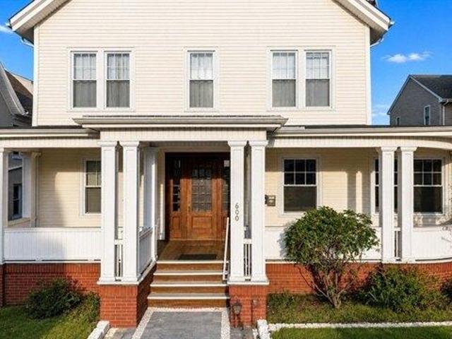 5 bedroom, Fall River MA 02724 102062360