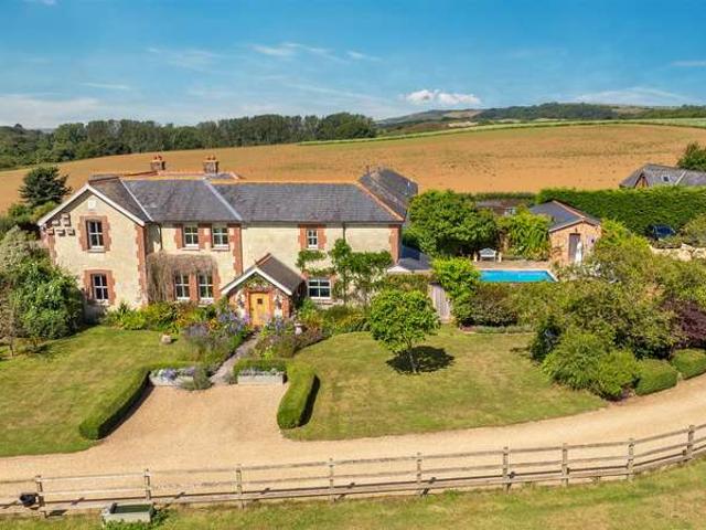 5 Bedroom Farm House Character Property