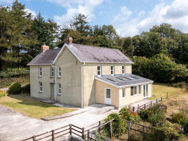 5 bedroom farm house for sale