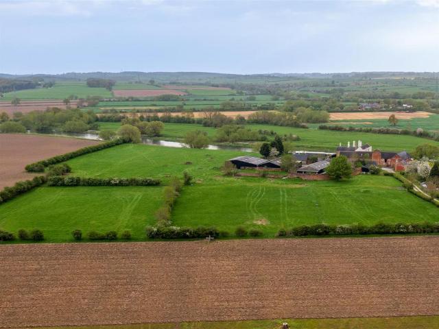 5 bedroom farm house for sale