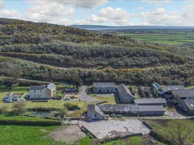 5 Bedroom Farm House For Sale In Braodway