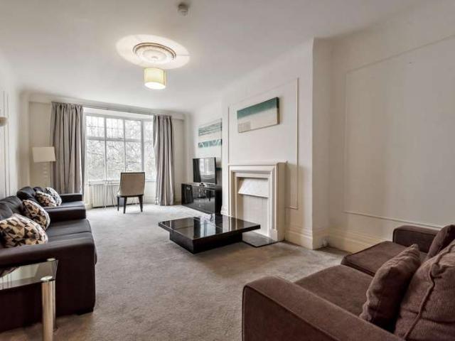5 Bedroom Flat