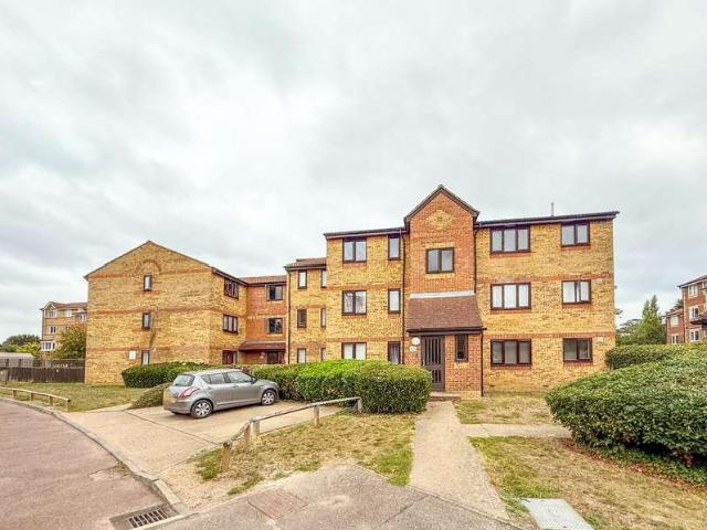5 Bedroom Flat