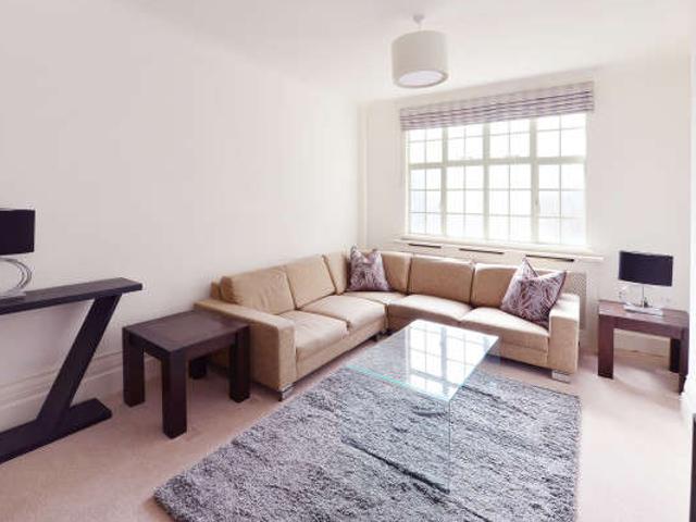 5 Bedroom Flat