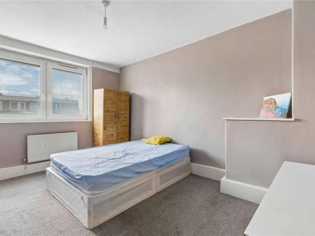 5 Bedroom Flat