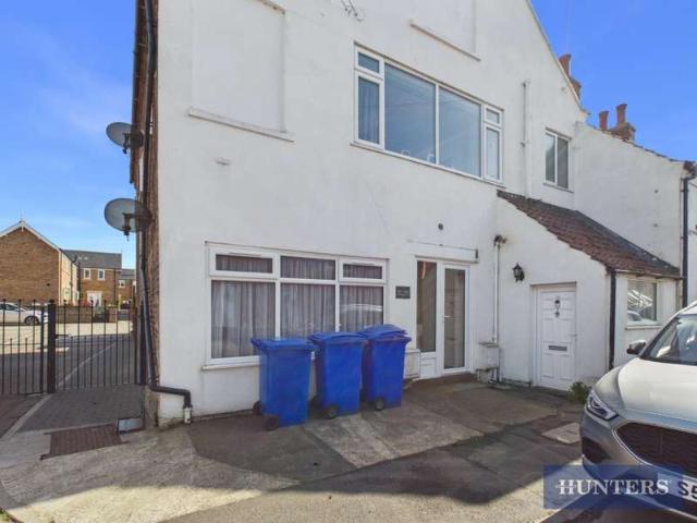 4 Bedroom Flat