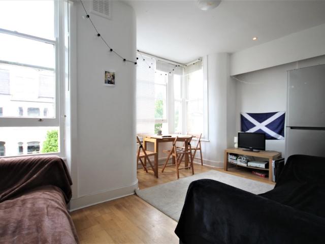 5 Bedroom Flat