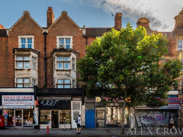 5 Bedroom Flat To Let