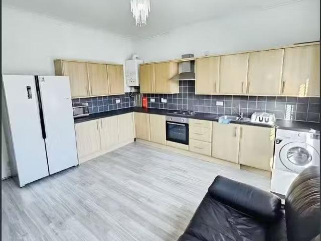 5 bedroom Flat to rent, Alma Road, Southampton, SO14 £2,500 pcm