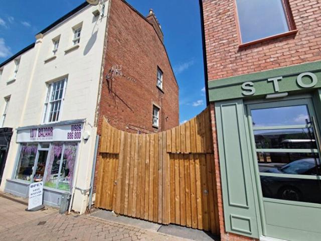 5 Bedroom Flat To Rent In Clemens Street, Leamington Spa, CV31