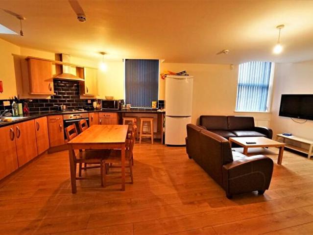 5 Bedroom Flat To Rent In Dulwich Road, Nottingham, Nottinghamshire, NG7